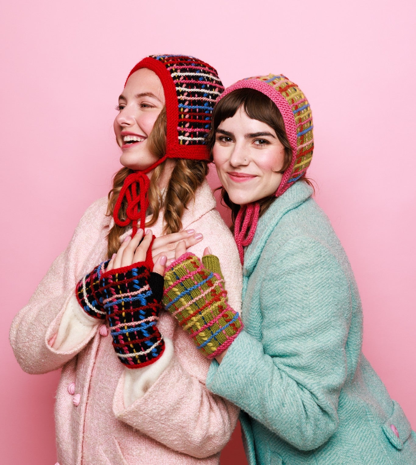 Tate Plaid Handwarmer – French Knot