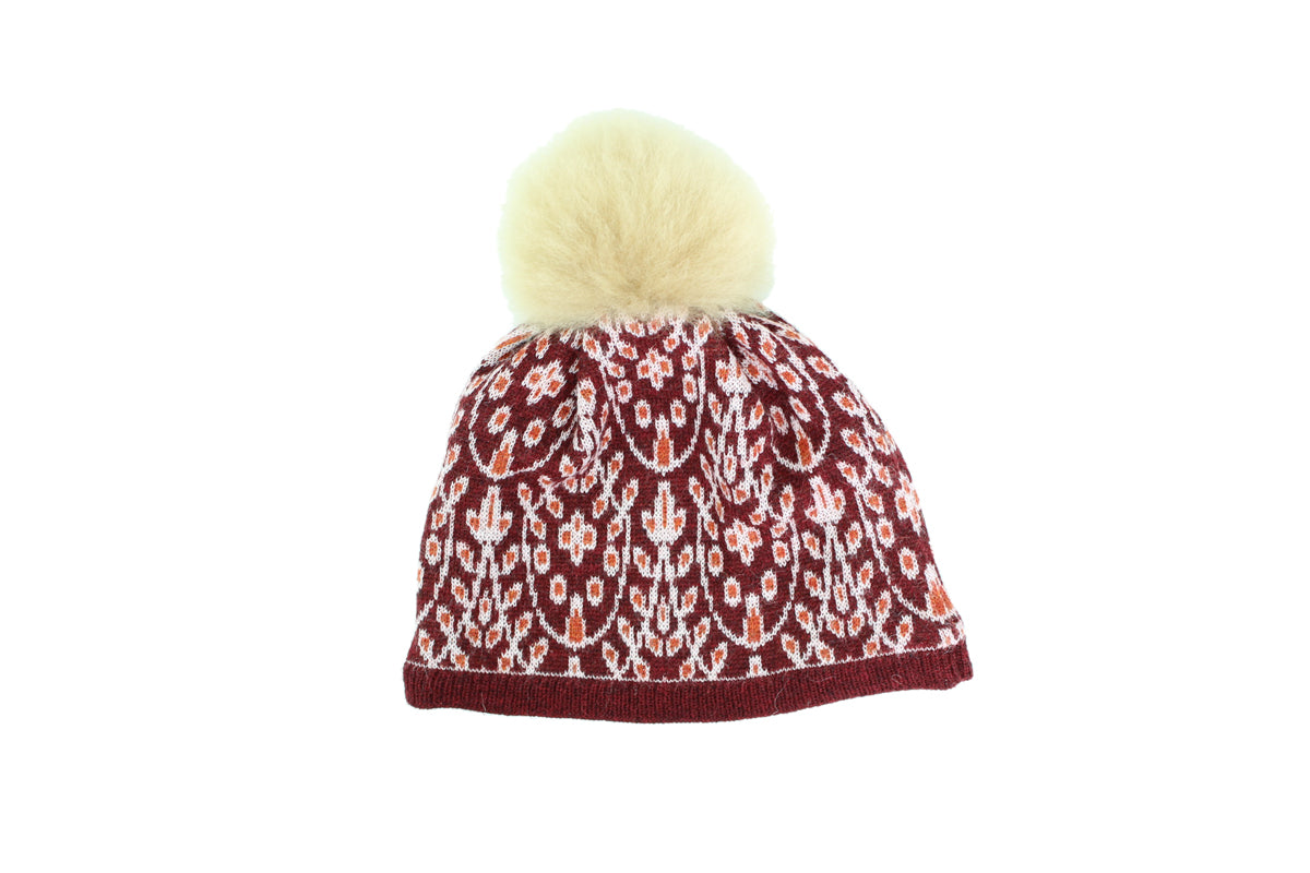 Eyelet Lace Hat – French Knot